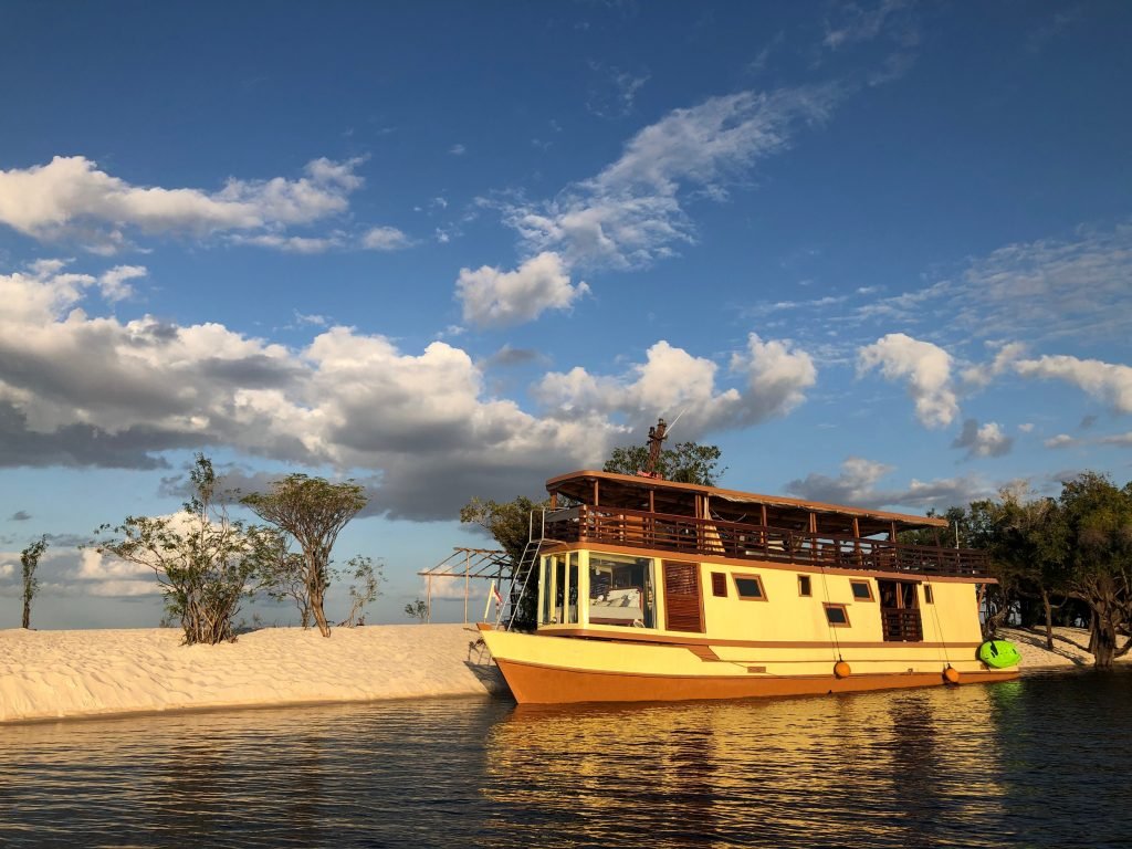 1-Amazon Odyssey Boat - Viaje a medida a Brasil - Circuito a Brasil ...